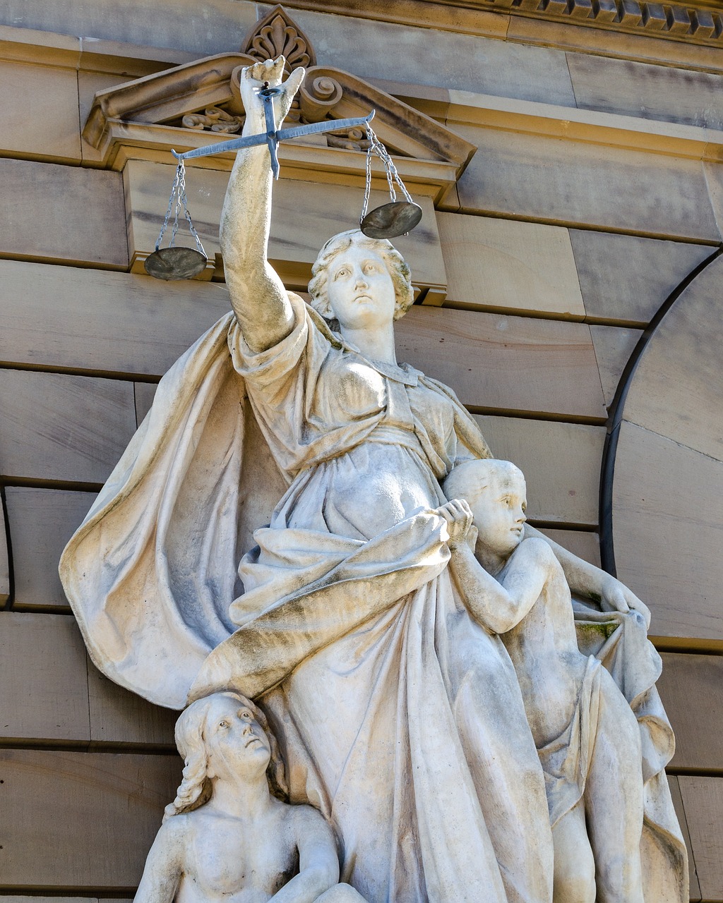 Michael Jones Law – Over 30 years of Criminal Defense